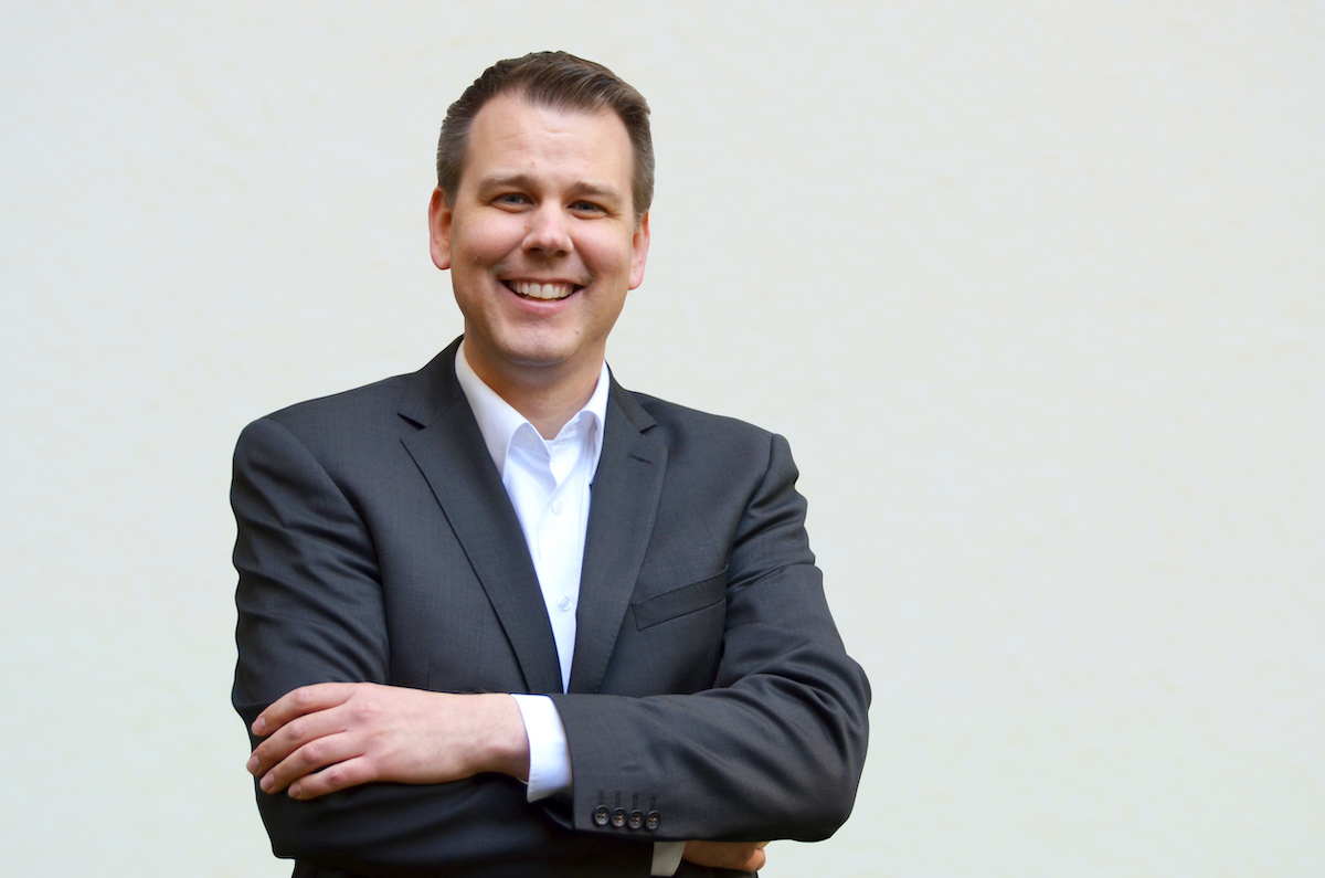 Thomas Benz: Das Umdenken vom Verbrenner zum Elektroauto - Businesstalk ...