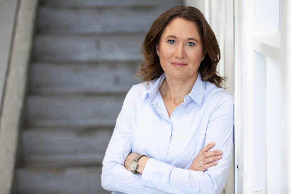 Anne Stolle: Es empfiehlt sich, früher aktiv zu werden - Businesstalk ...